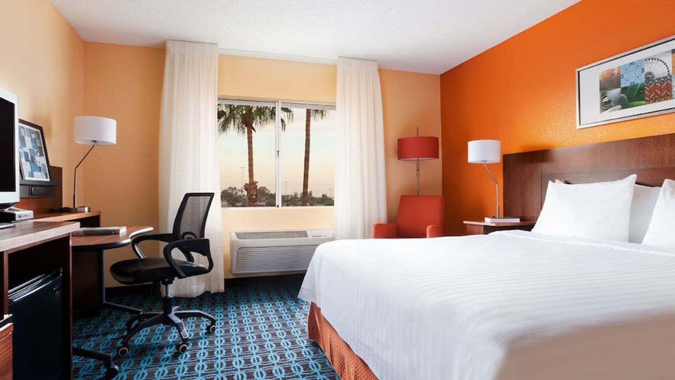 Country Inn & Suites by Radisson, Phoenix Airport desde $1,352 ($̶5̶ ...